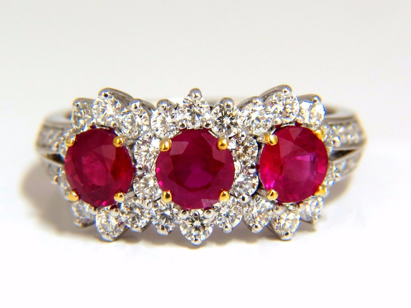 2.52ct natural vivid red ruby diamonds ring 14kt three stone halo clas ...